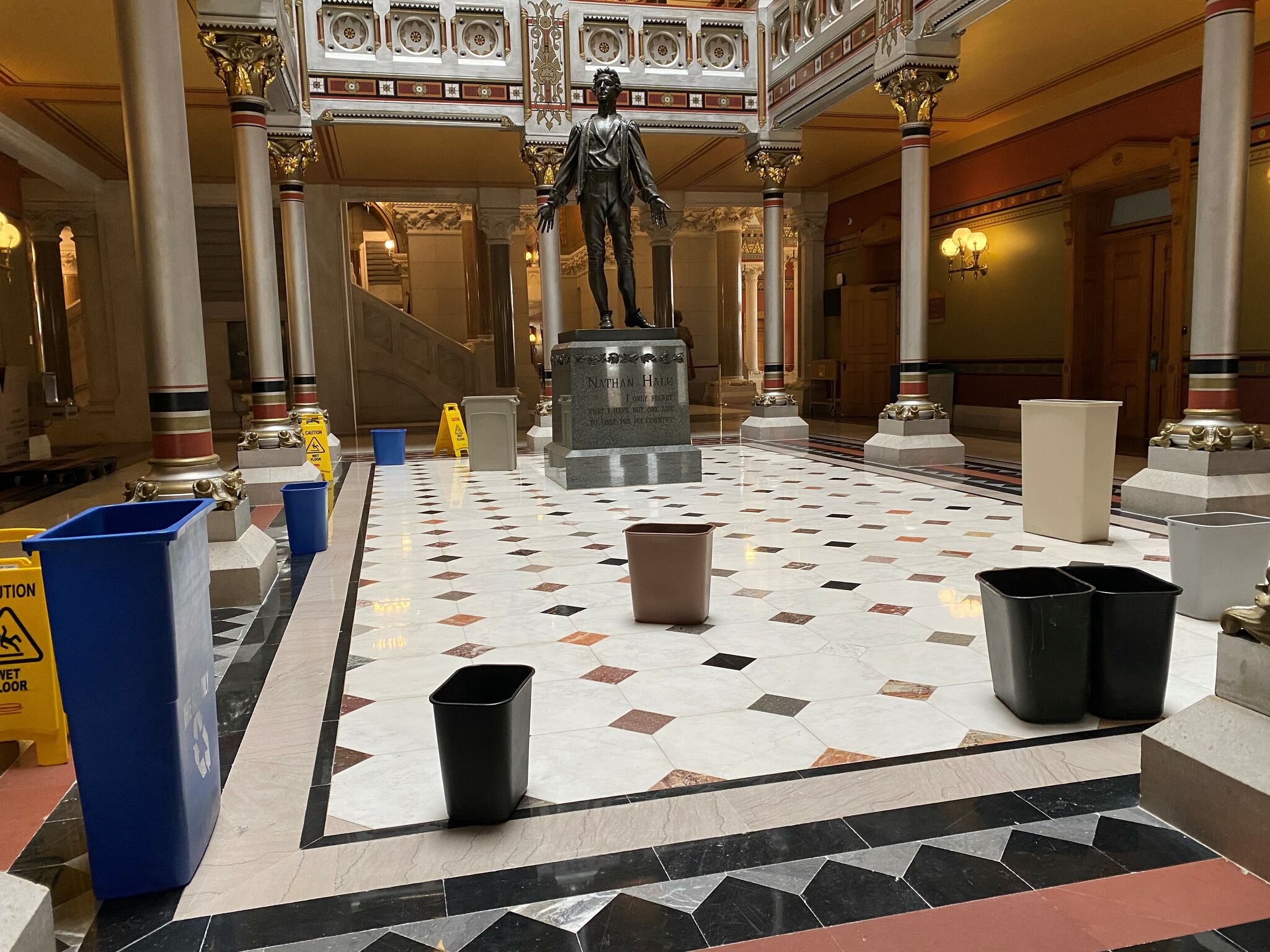 New statues at CT State Capitol being considered