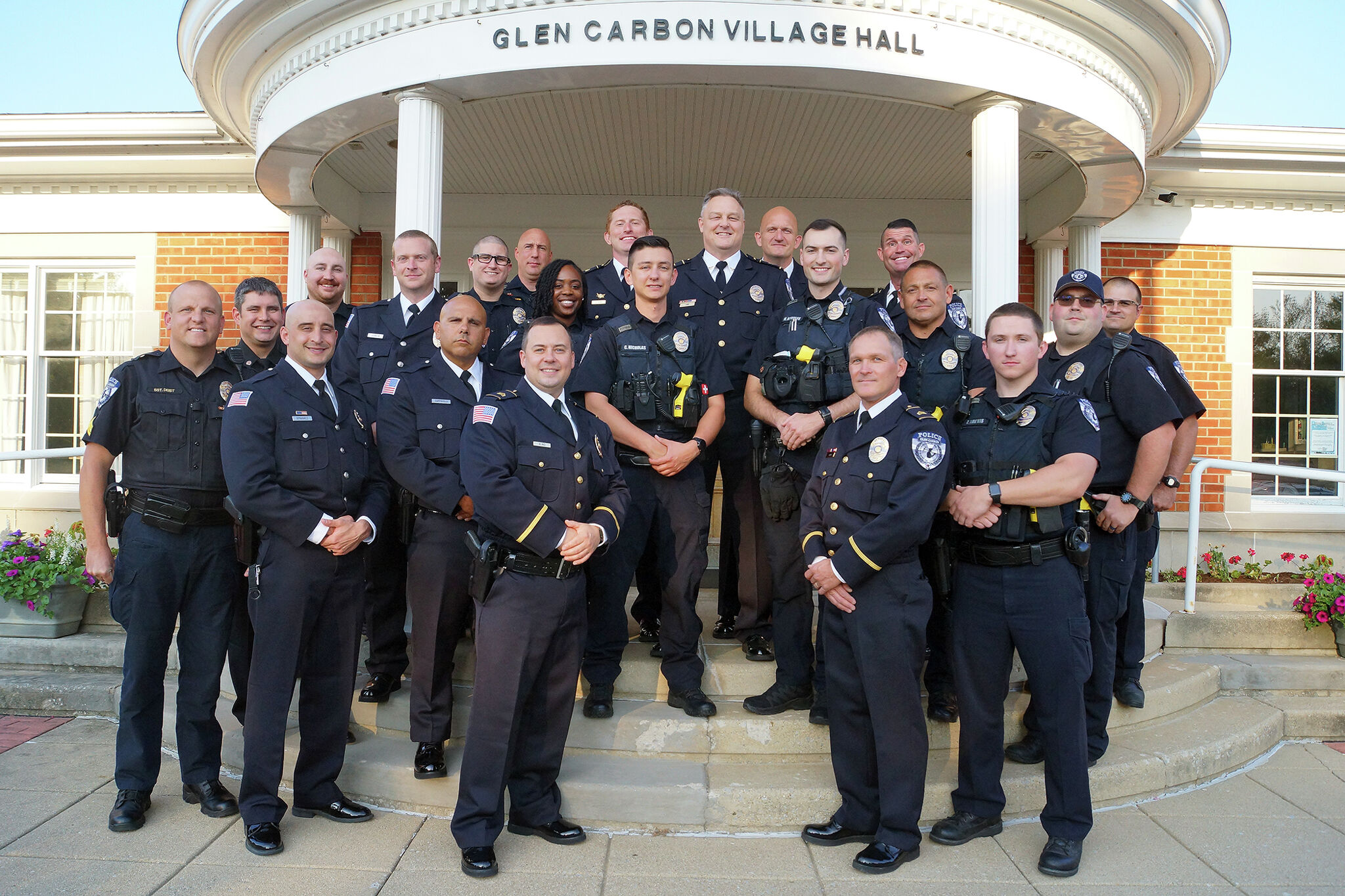 Glen Carbon Police Department swears in 2 new officers