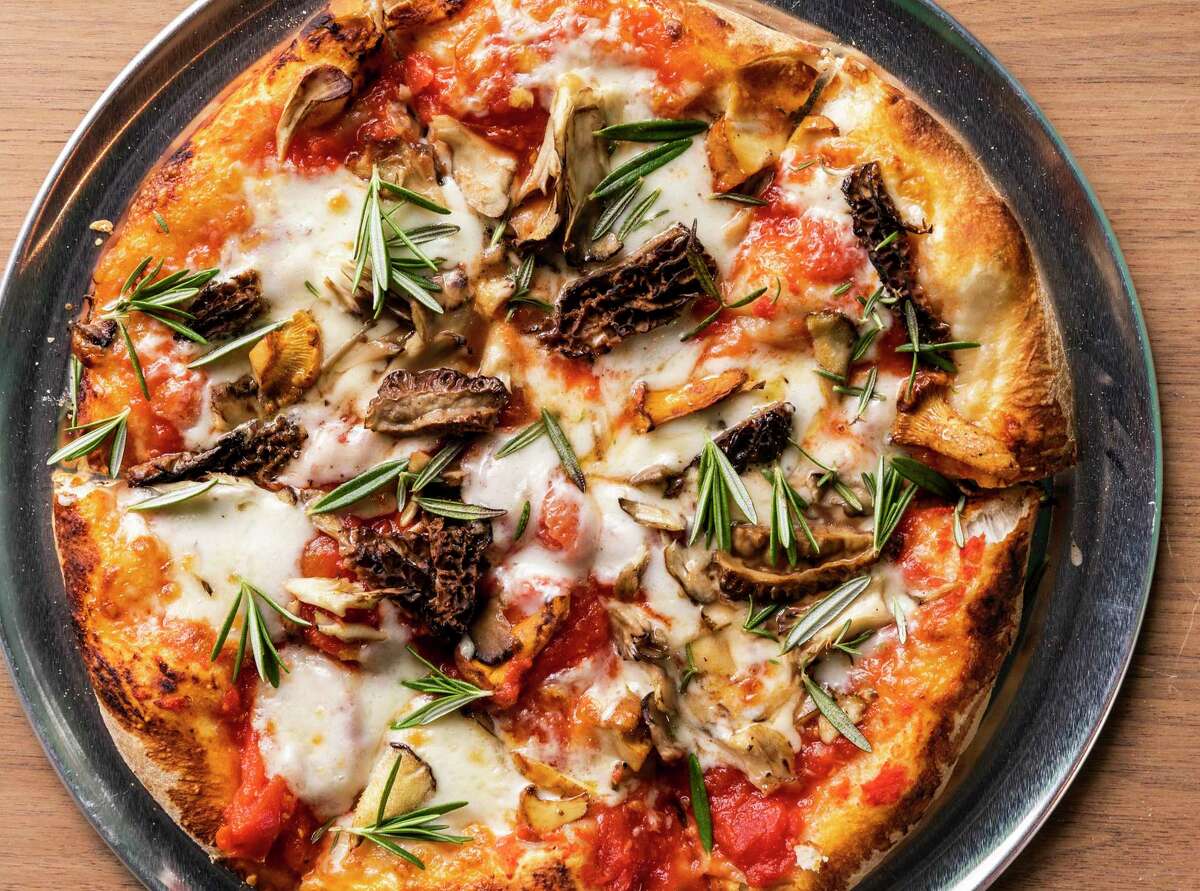Elro Pizza & Crudo opening marks chef Terrence Gallivan’s return