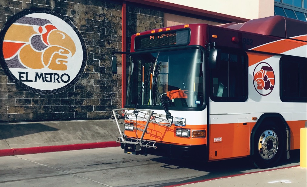 El Metro Transit opens two new Laredo bus stops