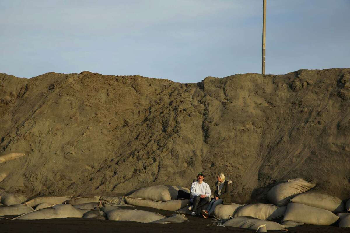 S.F.’s Ocean Beach lost tons of sand. El Niño could make it worse