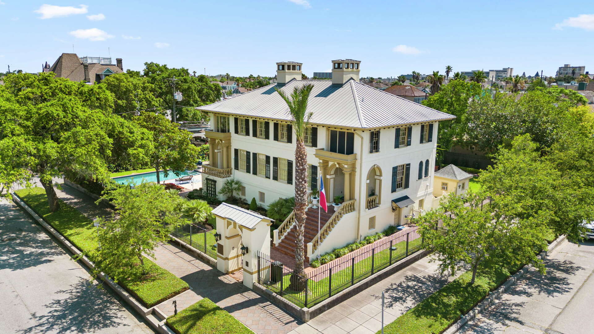 Galveston's historic 1916 Runge House is back on the market