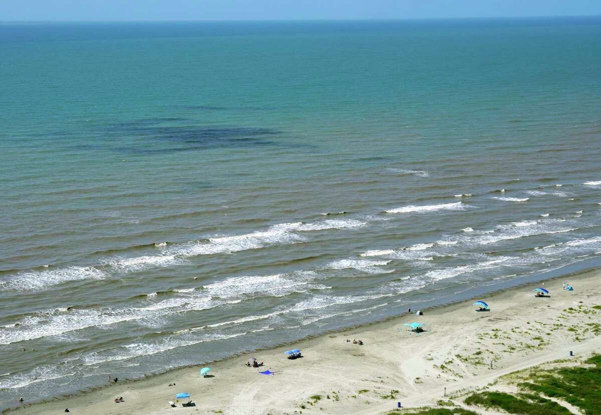 Blue waters return to Galveston as extreme heat settles in