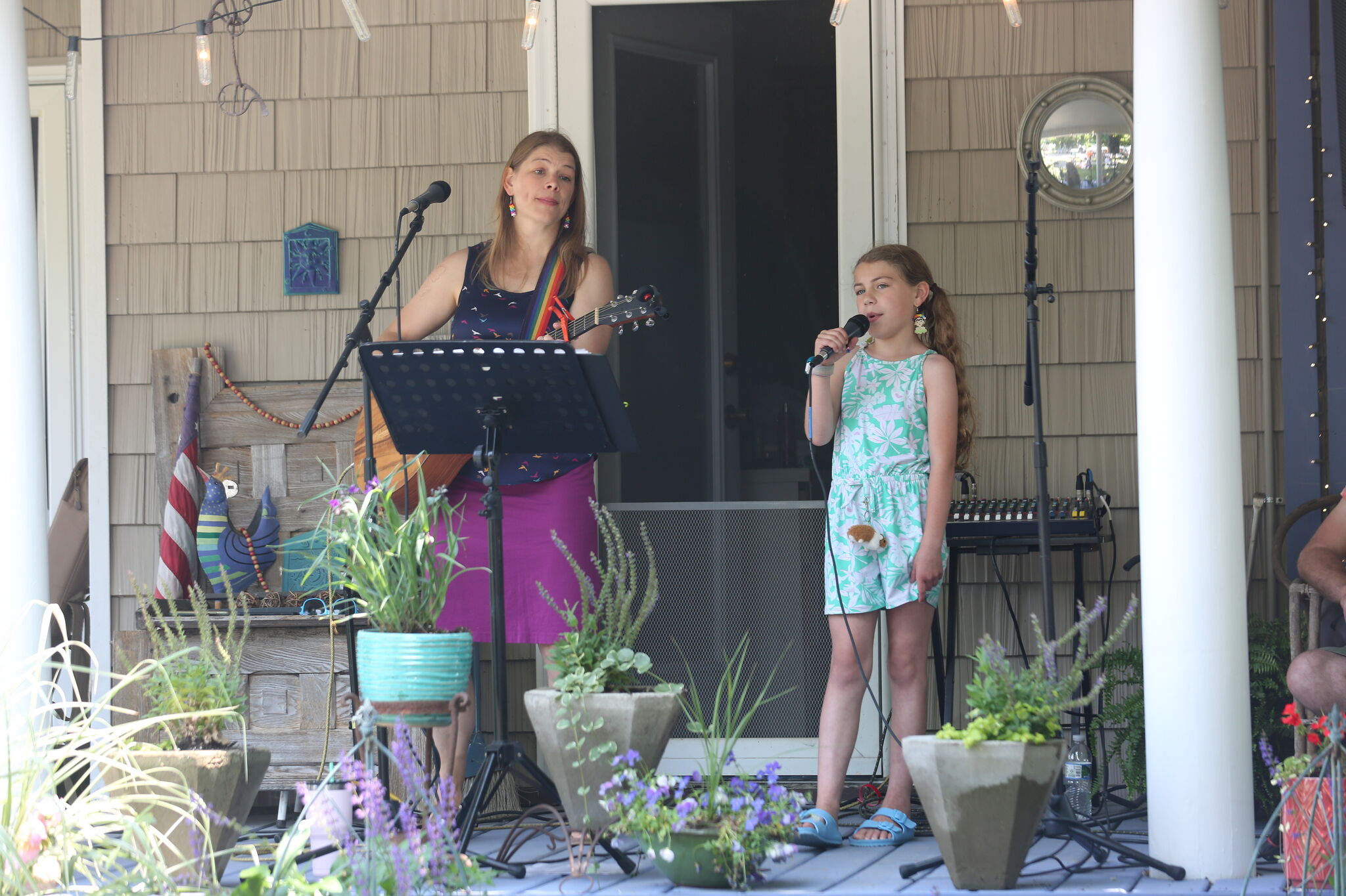 Port Austin's 8th annual Porch Fest is a hit for spectators