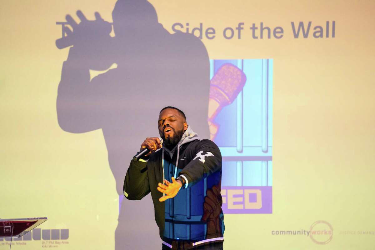 Former prisoners speak out on radio to share experiences of reentry