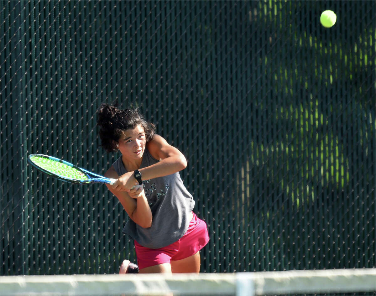 Massachusetts teen wins Edwardsville Open women's title