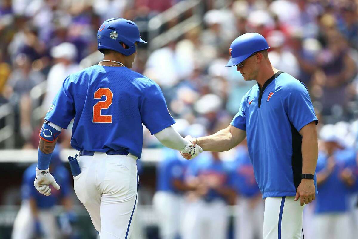 Florida sets College World Series record for runs in win over LSU