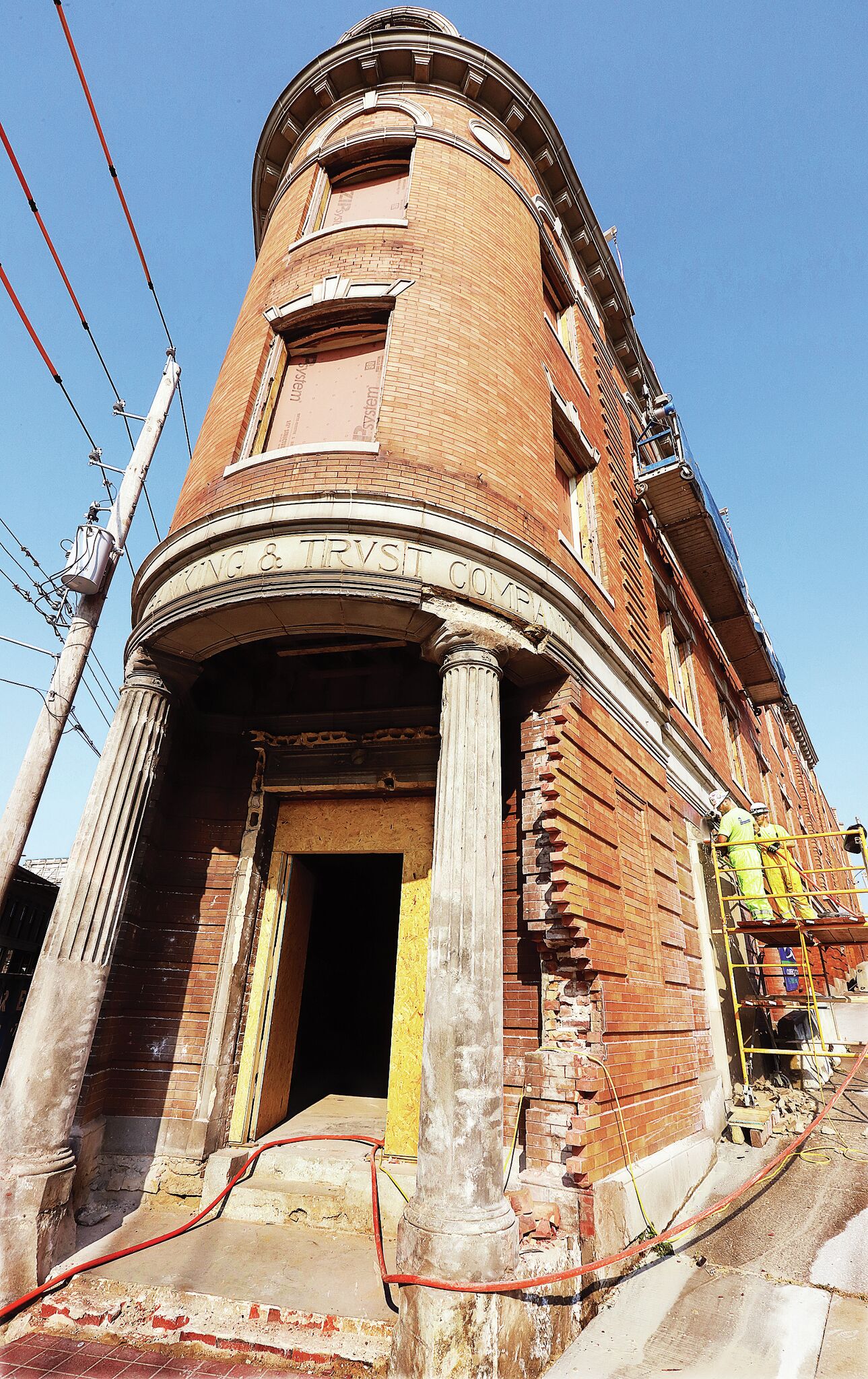 Wedge redevelopment work advances in Alton