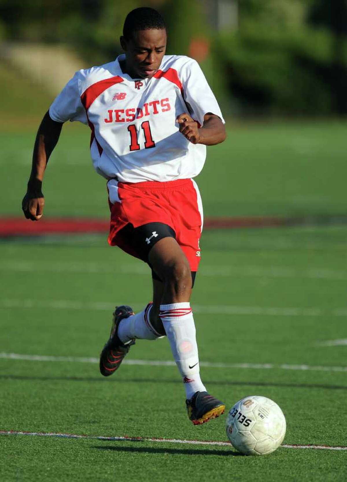 Prep soccer rebounds from forfeit, handles West Haven