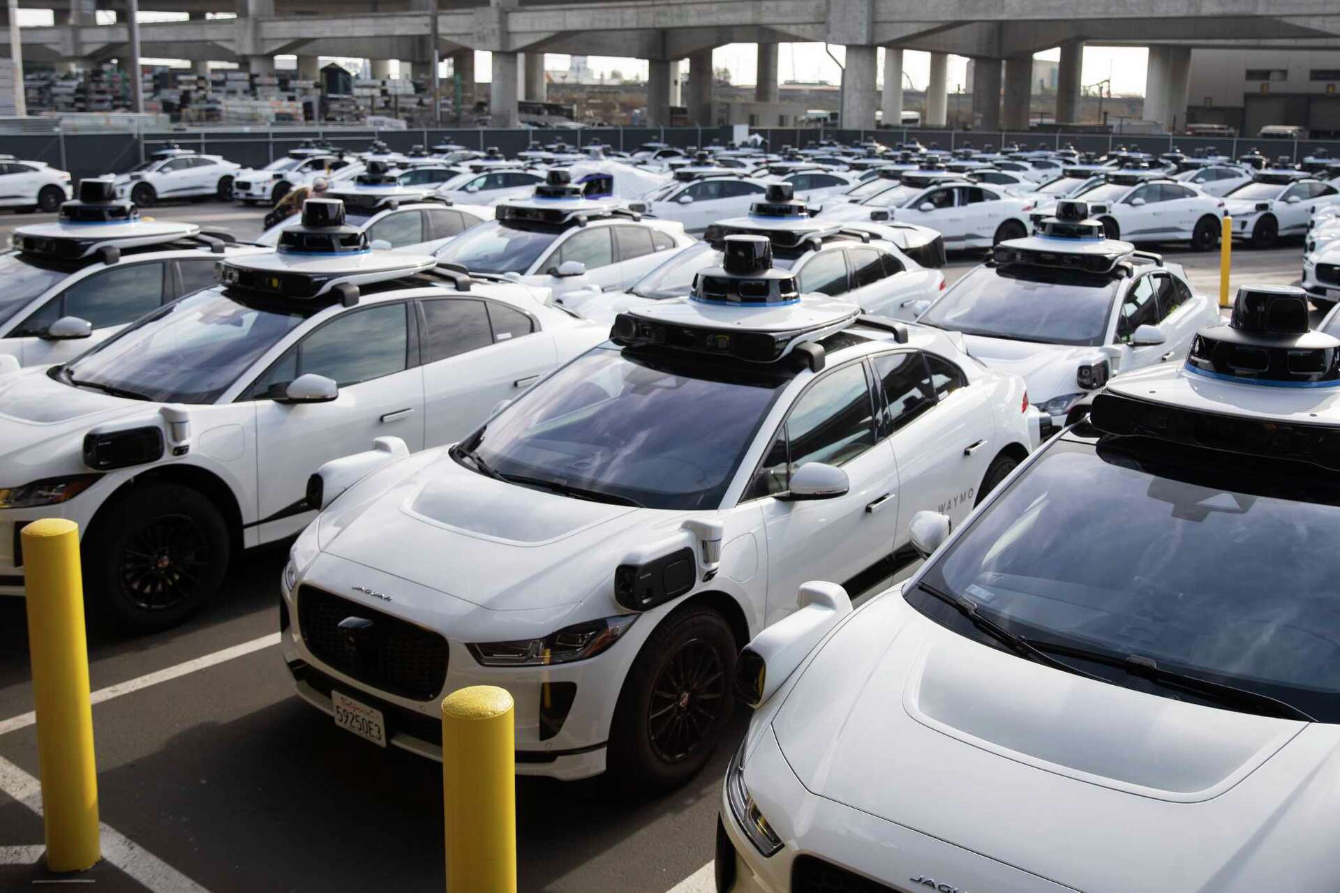 A taxi ride through San Francisco — driver not included
