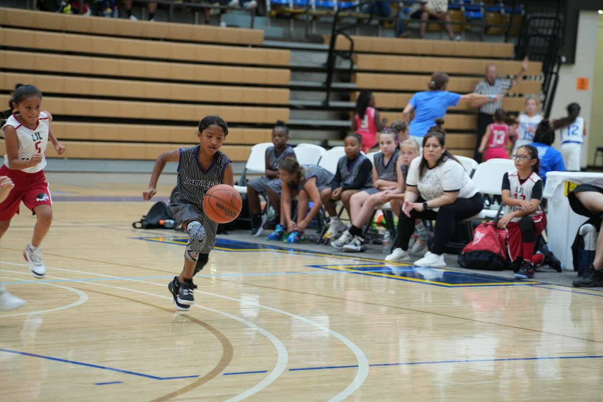 PHOTO GALLERY: Plainview Lady Legacy takes first at Hoop 10 tournament