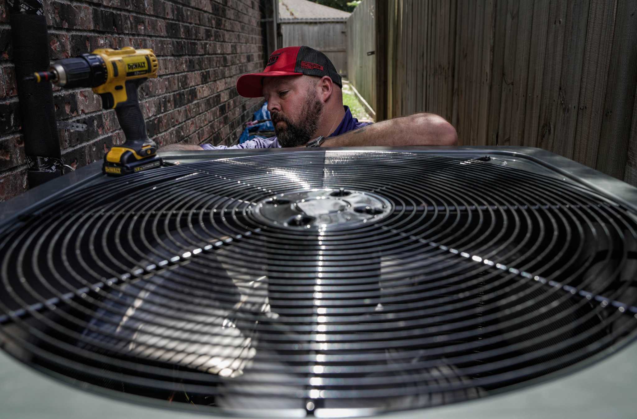Houston heat wave: Meet the man everyone is calling as temps skyrocket