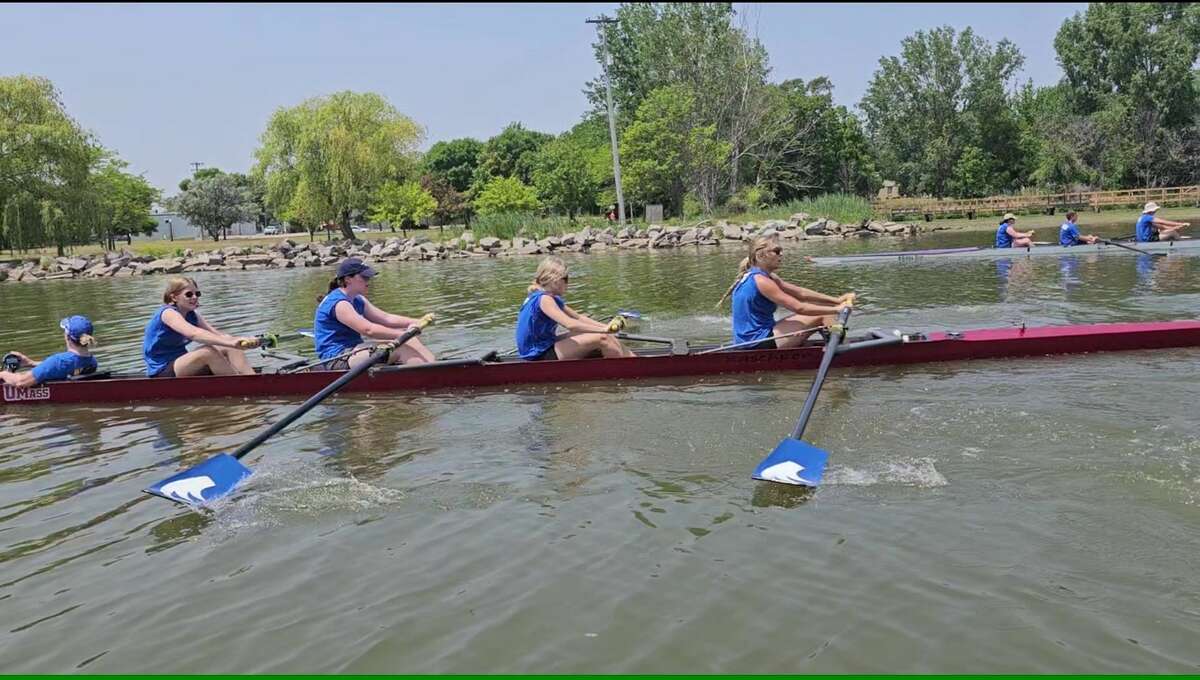 Learn to row at Bay City Rowing Club