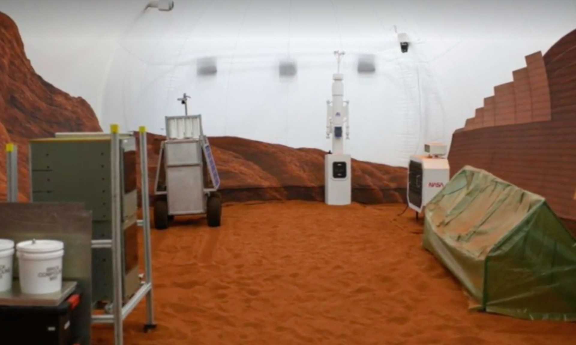 4 volunteers just started a 378-day, isolated stay in NASA's simulated ...