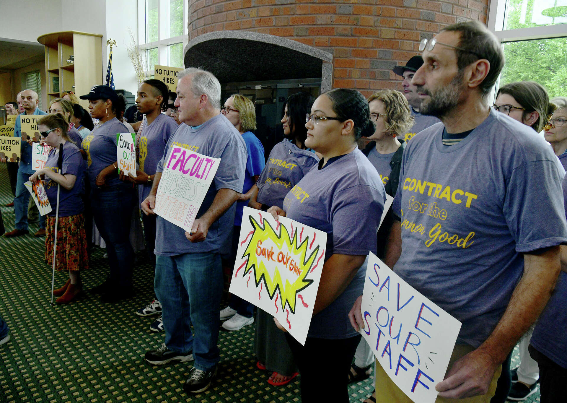 CT state colleges and universities raise tuition due to deficits