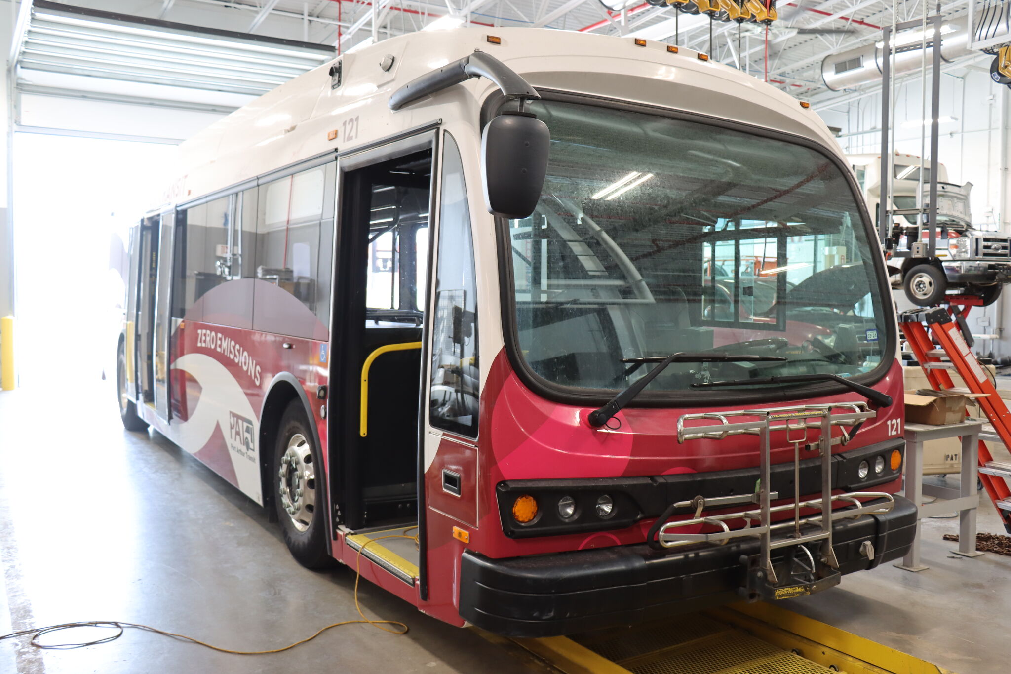 Port Arthur adding four new electric buses through federal grant