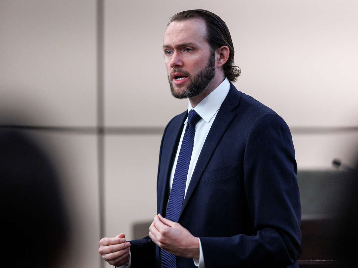 Murder trial video: First a 'cat fight' at IHOP, then a fatal shooting