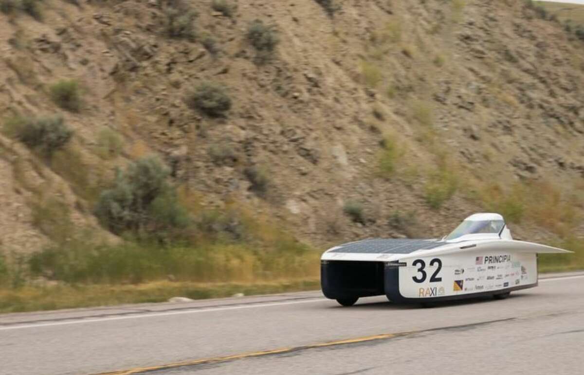 Elsah's Principia College harnessing the sun for solar car competition