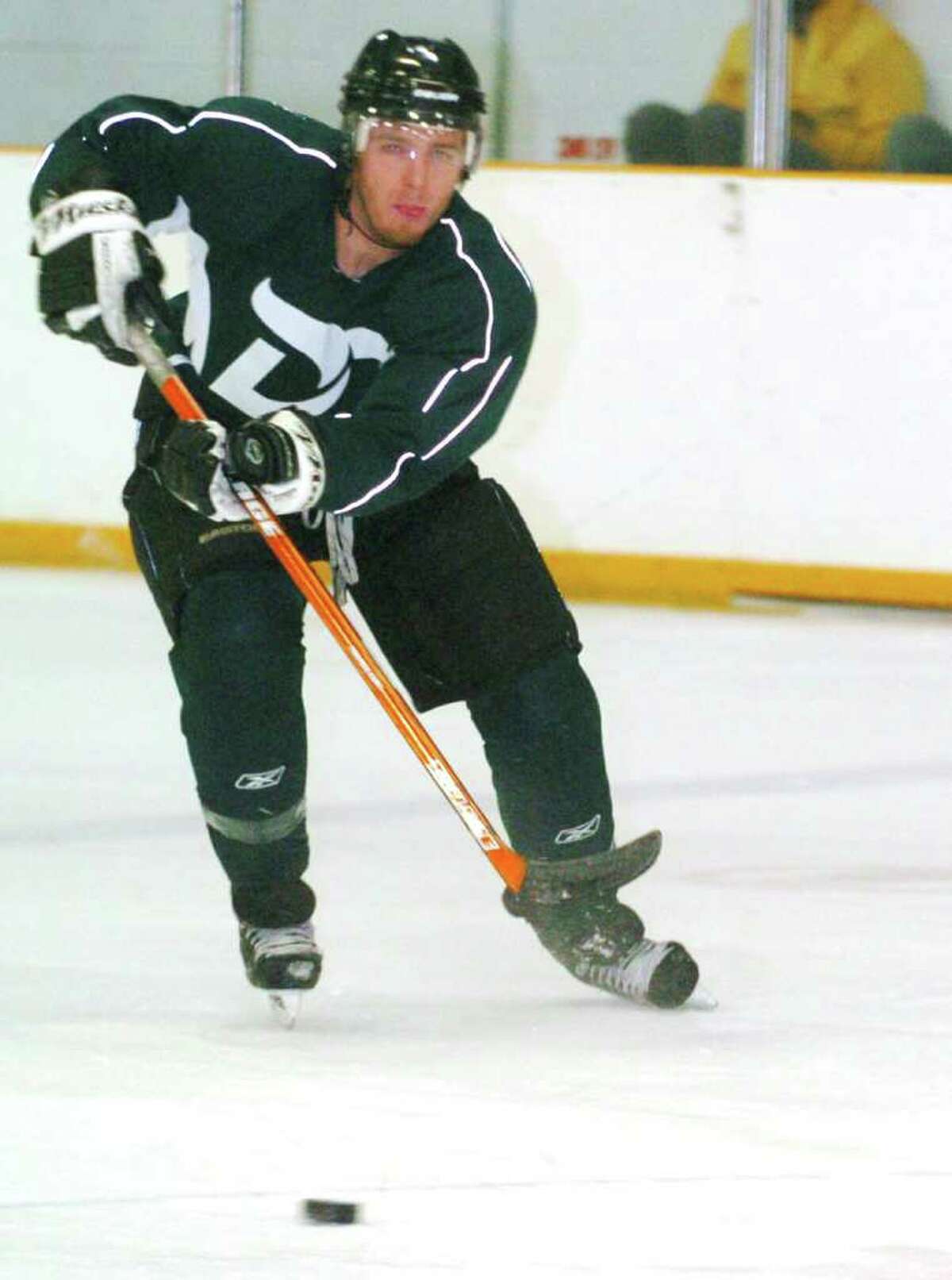 Whalers coach Firriolo building a winner in Danbury