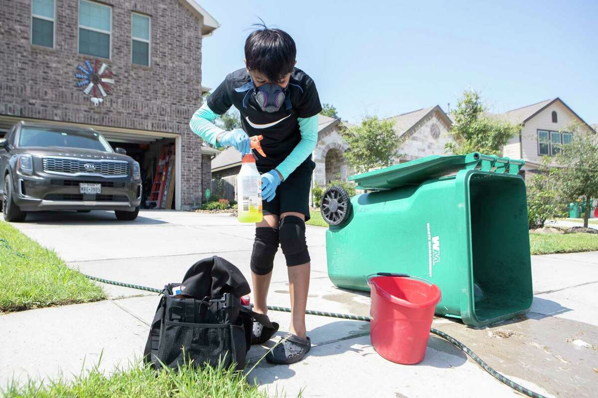 Houston's 'The Garbage Kid' grows popular New Caney trash can business