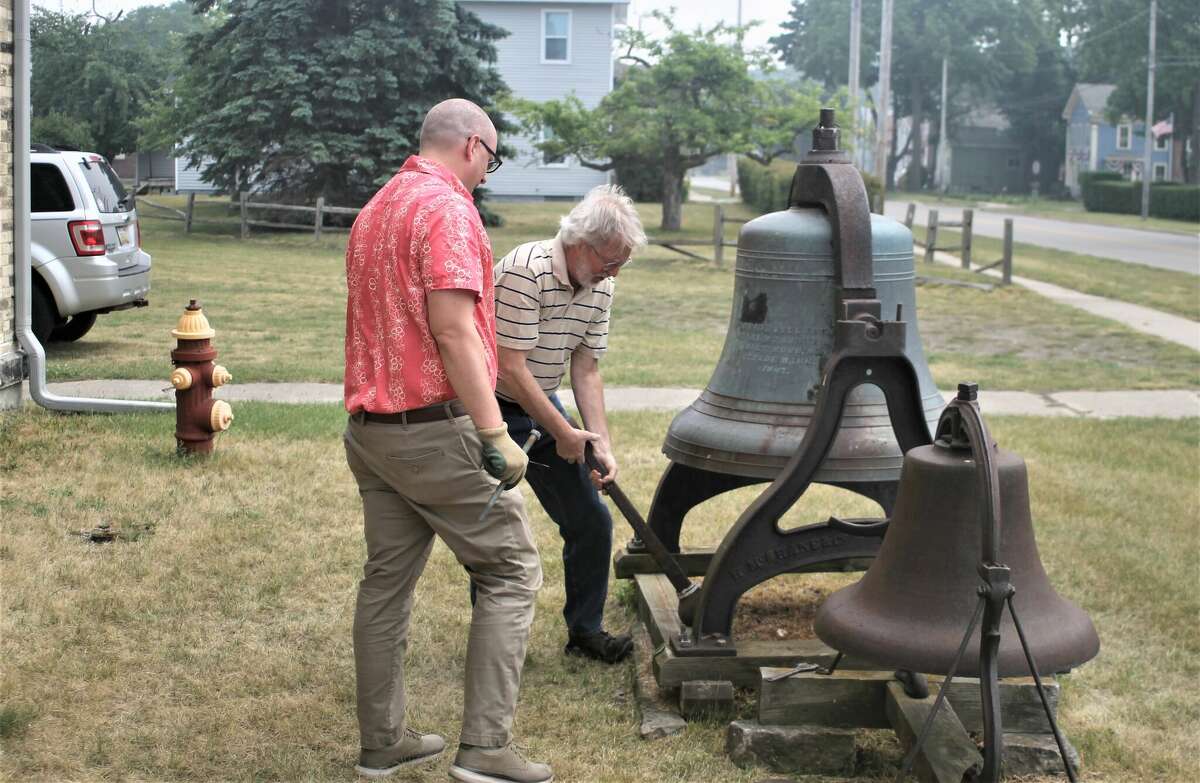 'Iconic' Manistee bell to find new home