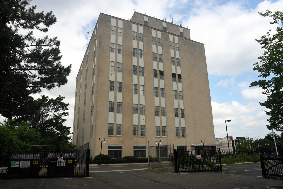 Bridgeport's SNET building, parking lot get $1.98M in state loans