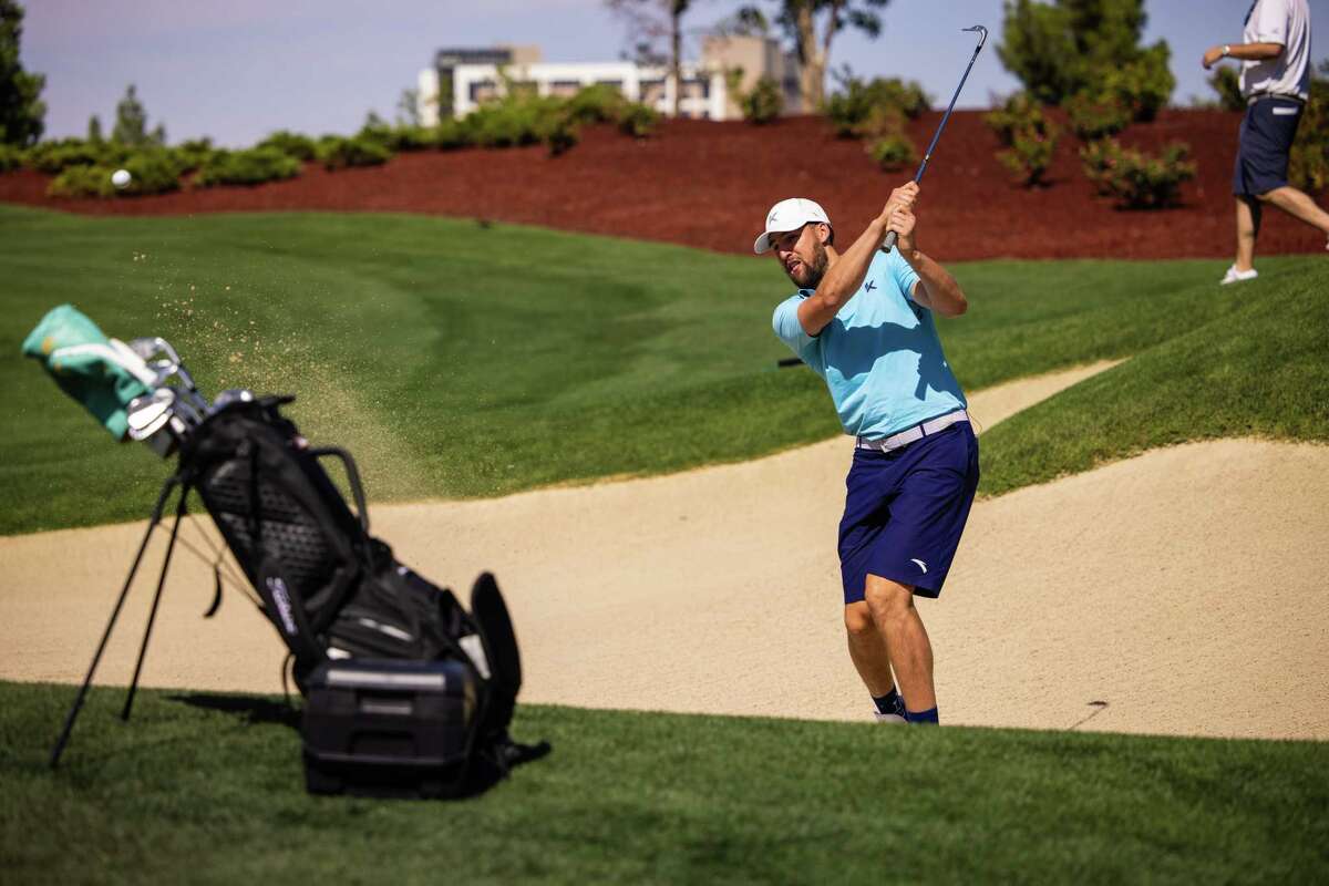 Steph Curry, Klay Thompson fall to Mahomes, Kelce in lively golf match