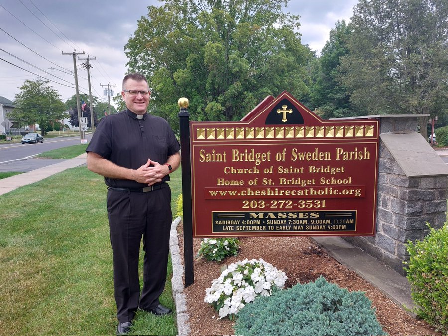 New CT priest finds higher calling after hitting 'rock bottom'