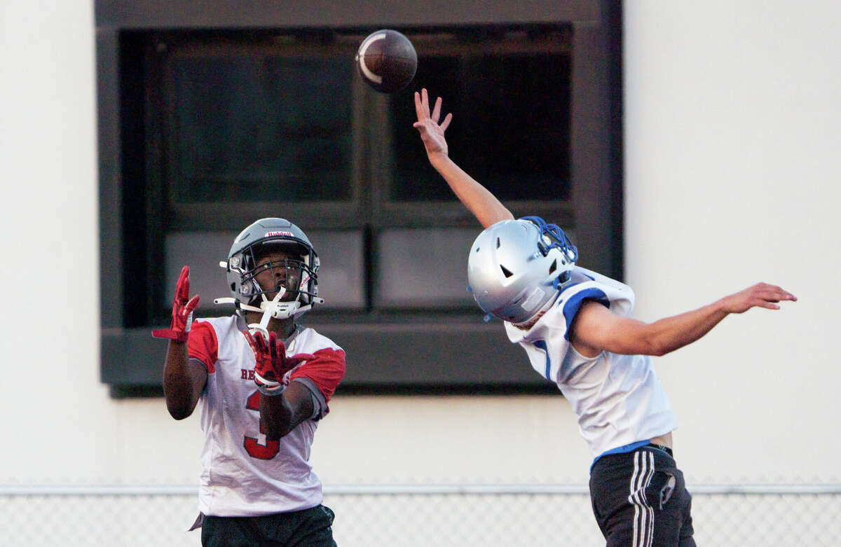 For Alton High Redbirds, 7-on-7 a chance for 'some fun'