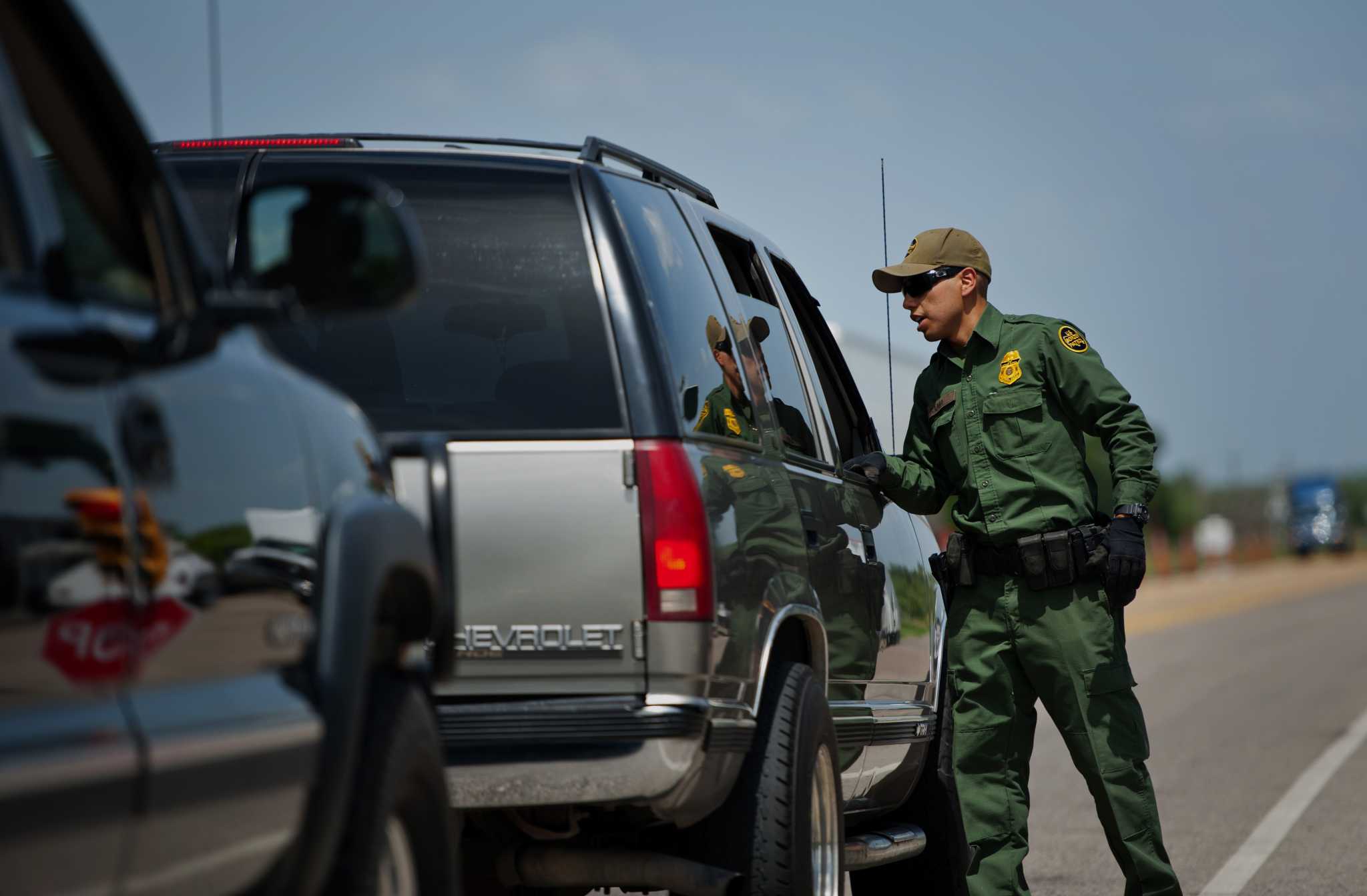 Border Patrol agent, civilian hospitalized after checkpoint crash