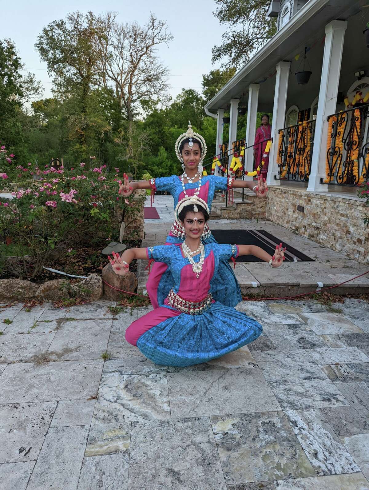 Fort Bend residents honor Hindu god Krishna with chariot festival