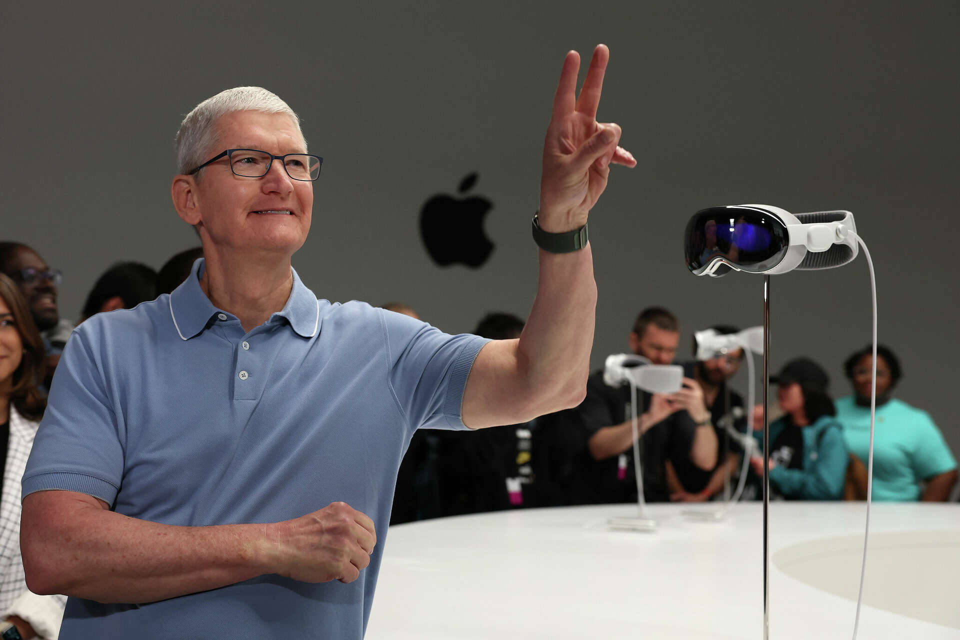 Bay Area tech giant Apple is world's first $3 trillion company