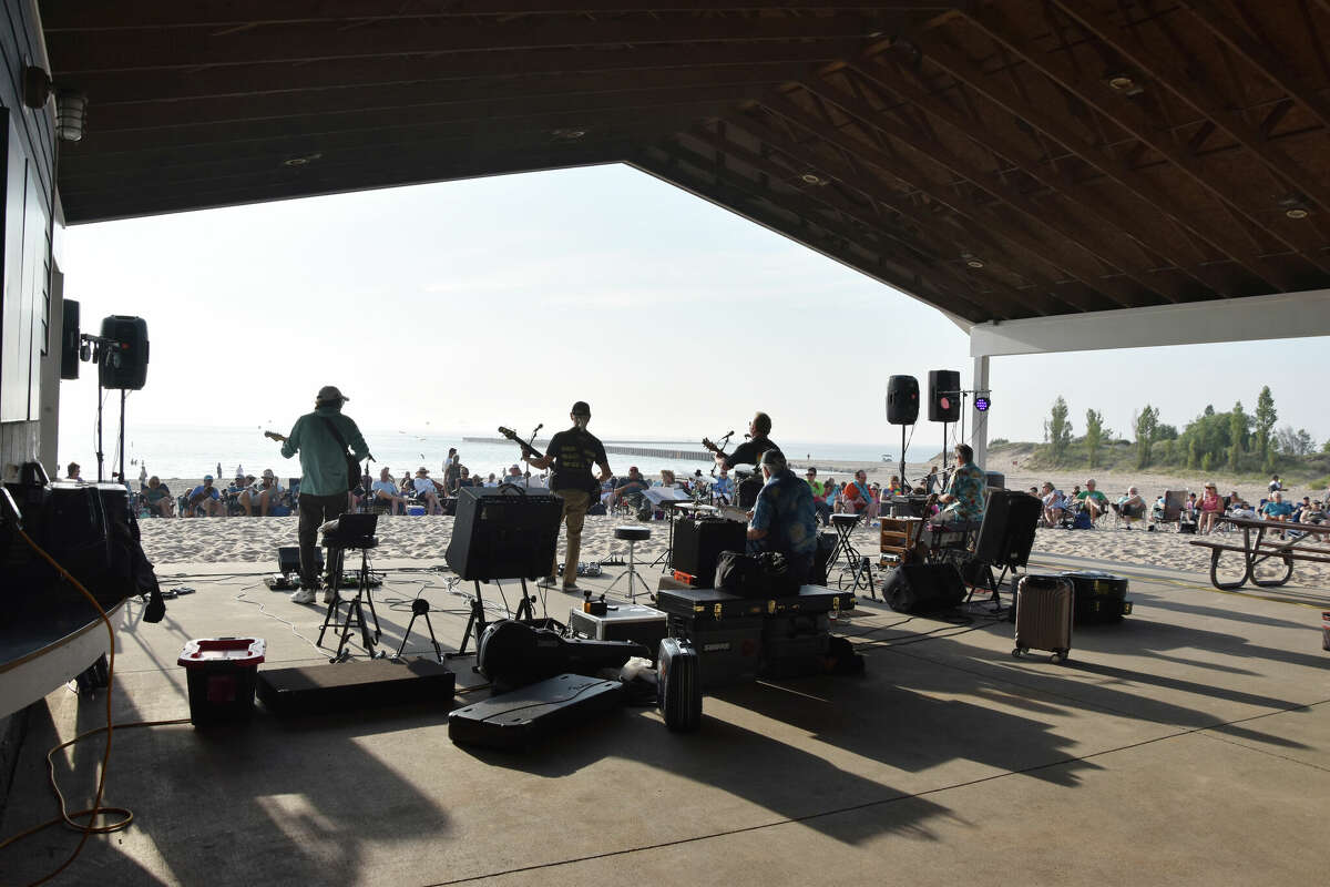 Manistee Jaycees Beach Jam event features The Downtowners