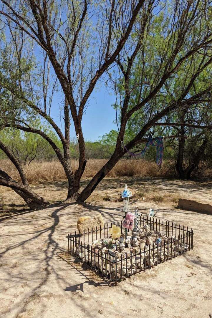 Ex-USBP agent Burgos-Aviles gets life in prison over death penalty