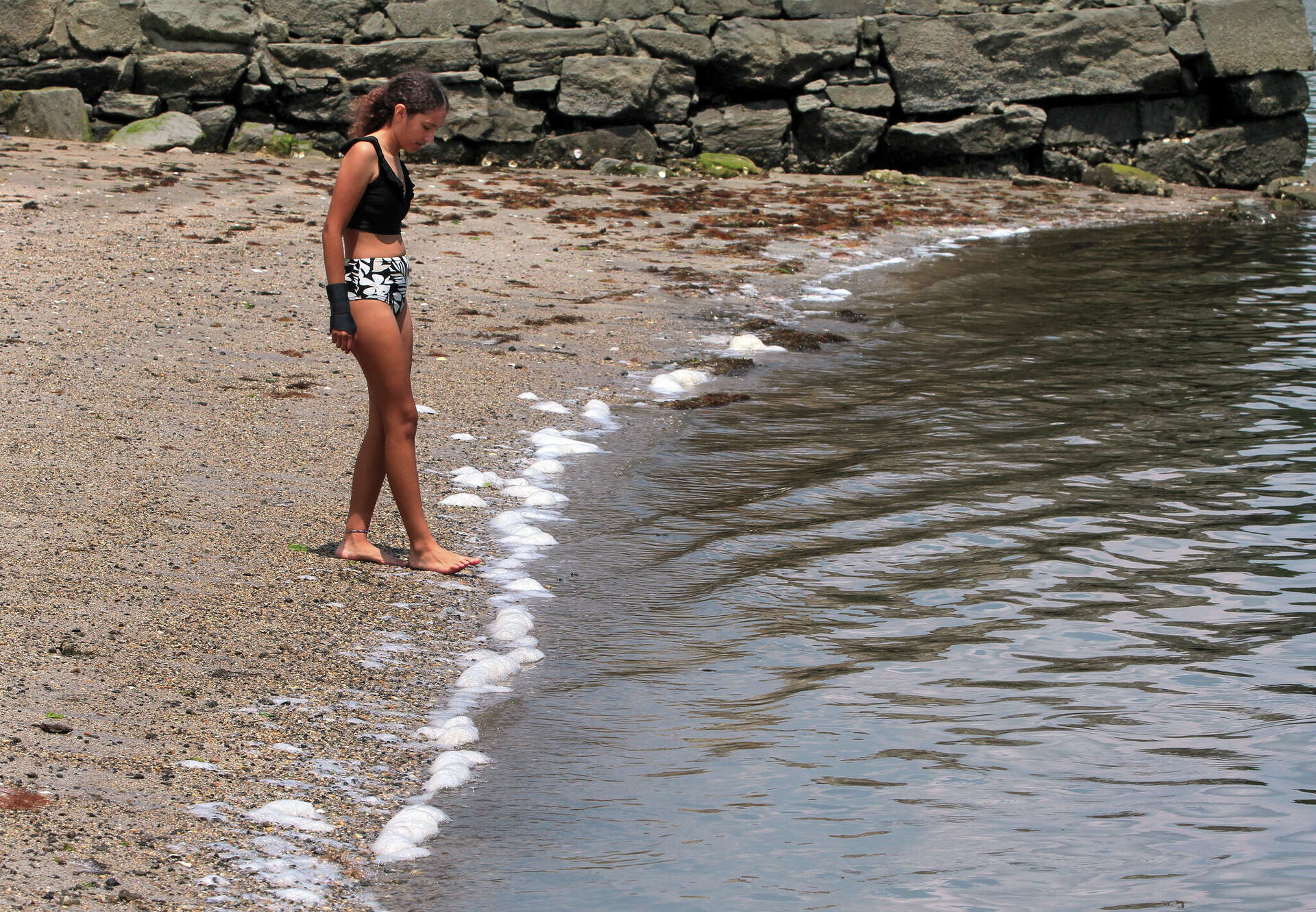 Why does Greenwich's Byram Park Beach have such bad water quality?