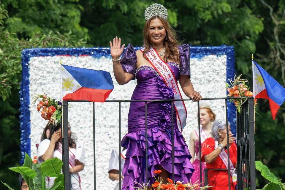 Photos: Filipino Day Parade in Albany