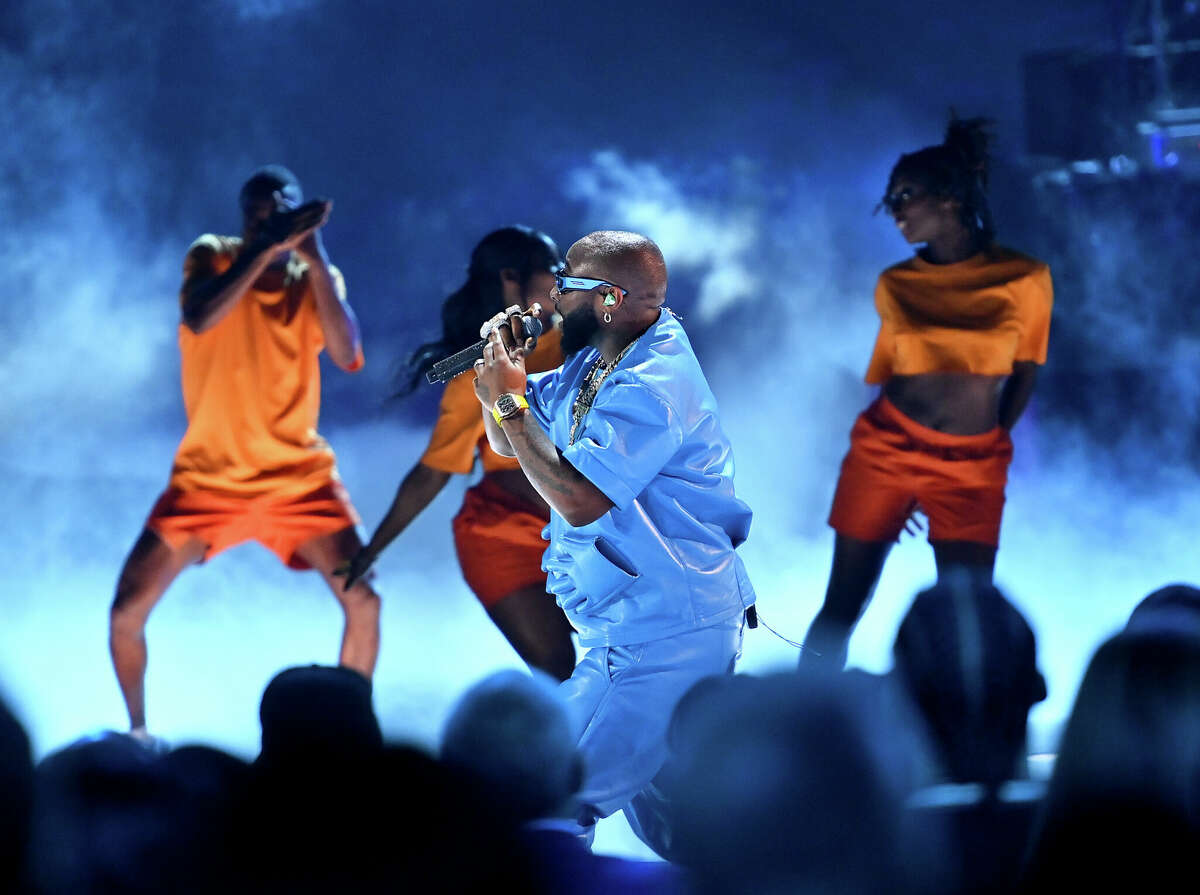 Davido and 5 more Nigerian Afrobeats performers everyone should know