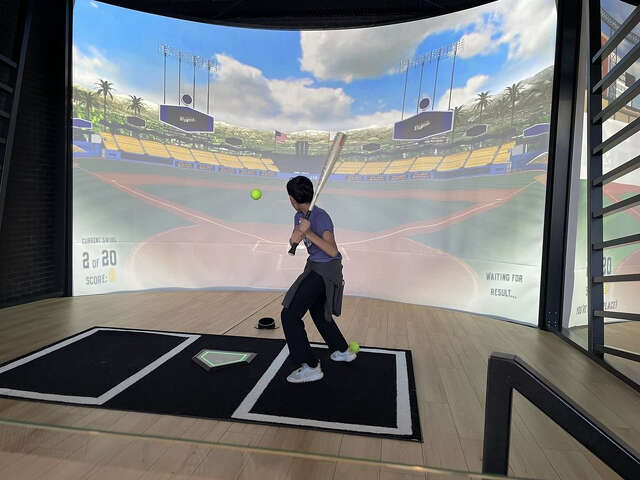Home Run Dugout: Experience baseball like never before