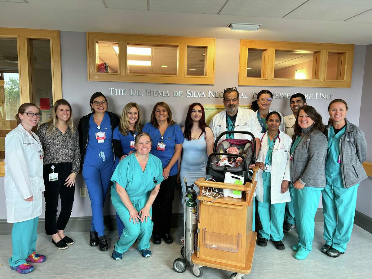 Miracle baby leaves CT hospital after being born 12.4 ounces