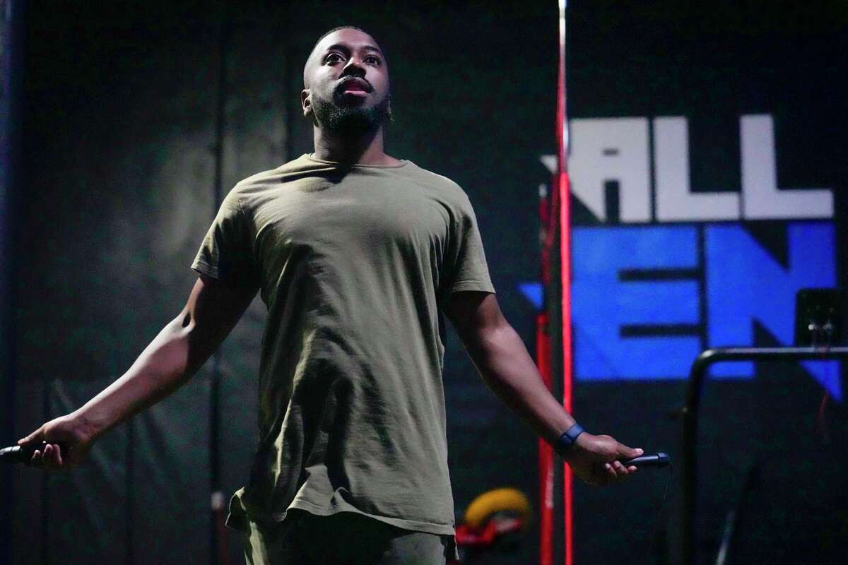 NFL workout: What's an offseason workout like? We tried one ourselves