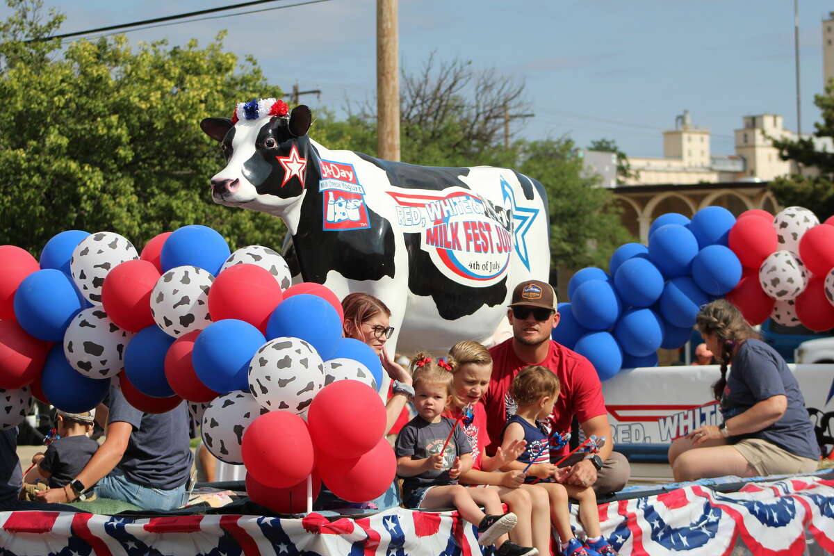 Plainview community celebrates at Red, White and MOO Fest