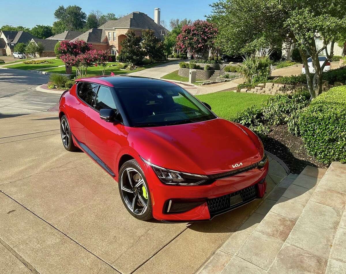 REVIEW: 2023 Kia EV6 GT