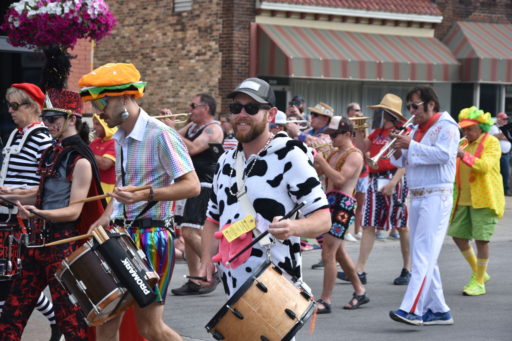 Manistee Forest Fest parade brings flames, floats, fun