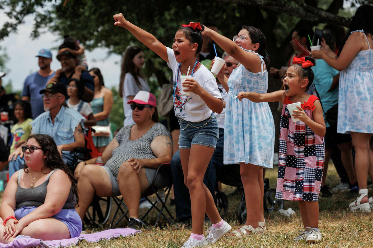 Texas leads the country in keeping its native-born residents home