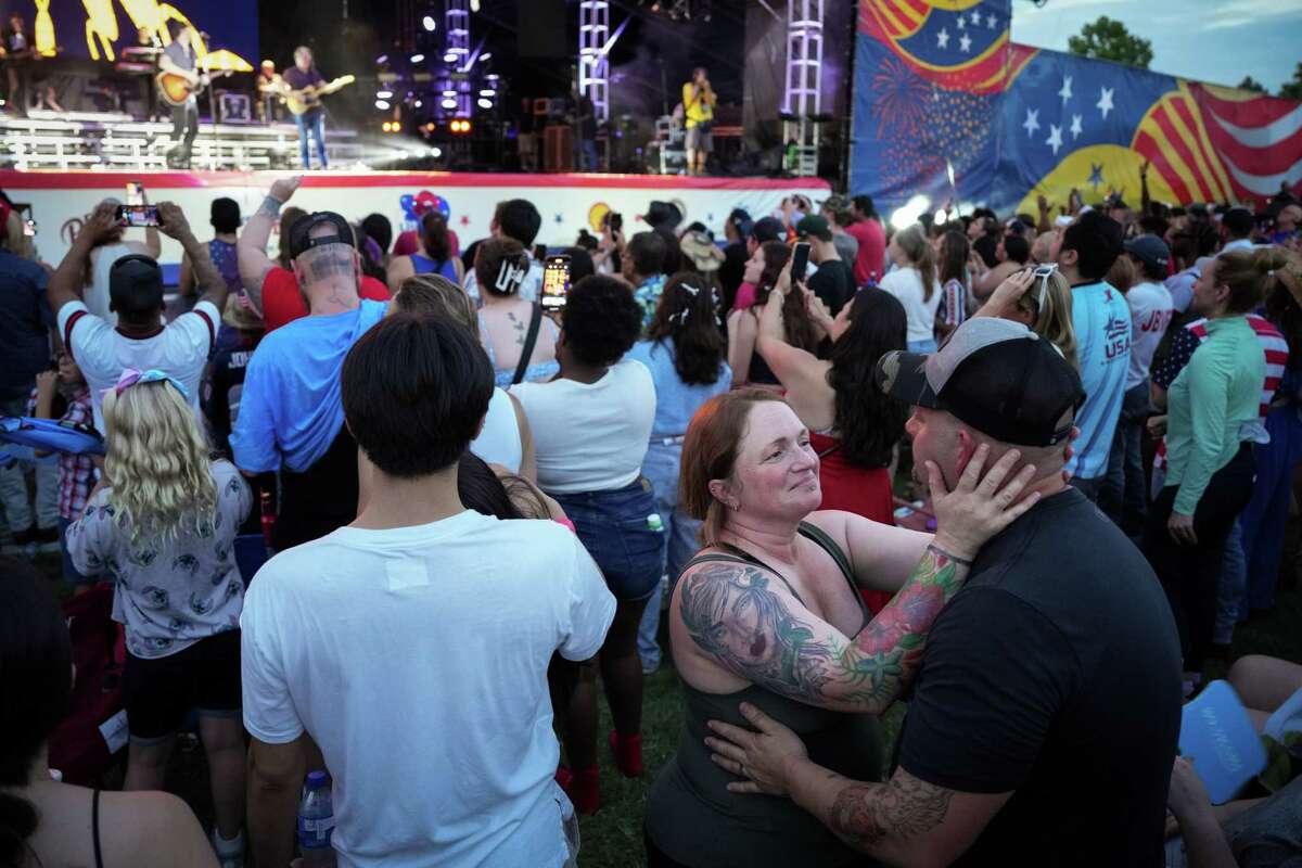 Houston's Freedom Over Texas celebration draws thousands for fireworks