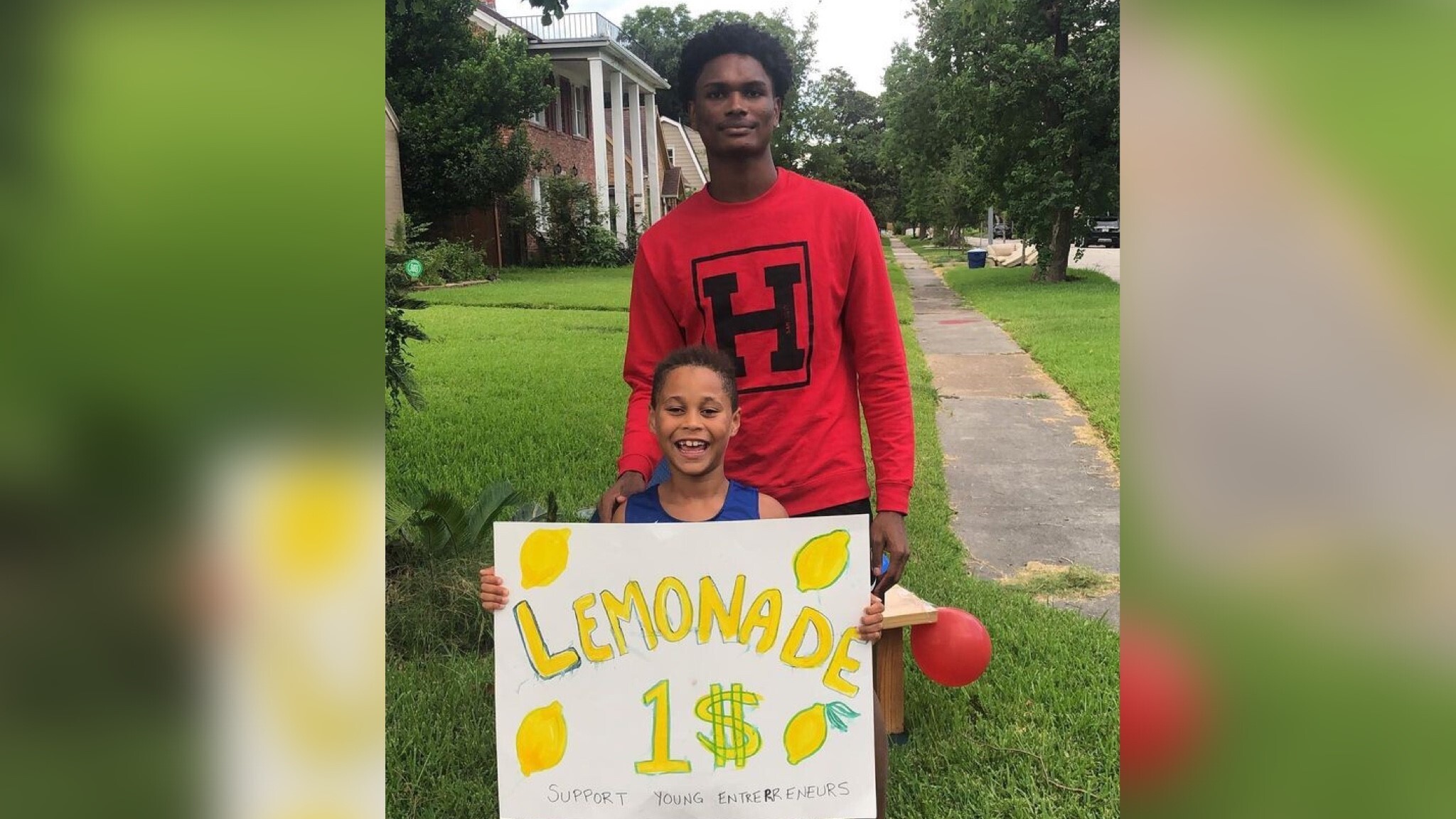 Story behind Rockets rookie Amen Thompson's lemonade stand visit
