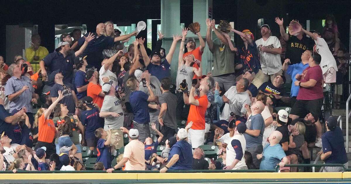 Houston Astros: Yainer Diaz's power display impresses teammates