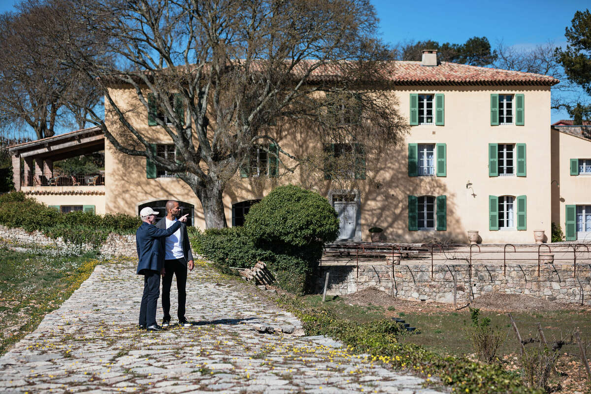 Spurs legend Tony Parker toasts to the future