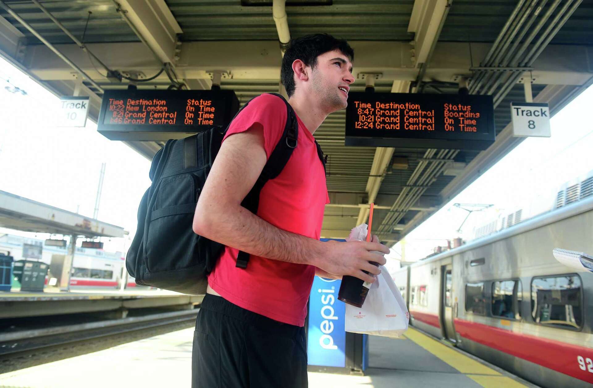 Shooting at Union Station in New Haven 'scary' for commuters