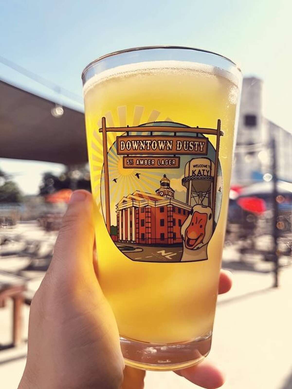 No Label Brewing Co. debuts Downtown Dusty beer, honors Katy Mayor